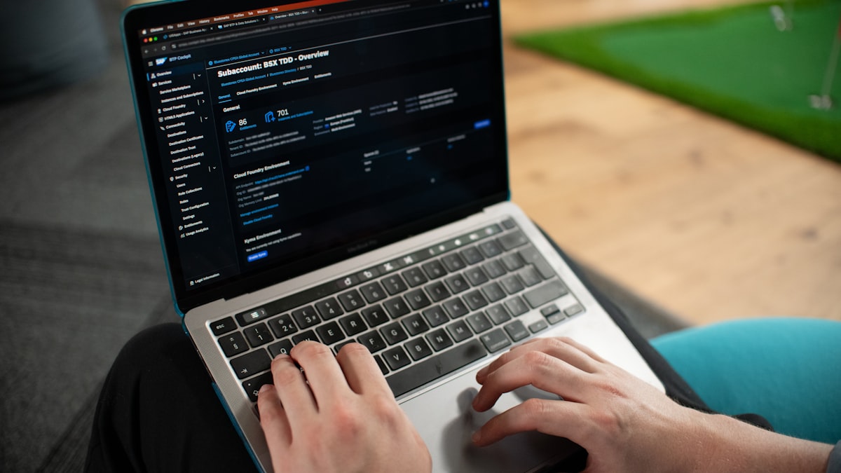 SaaS Copywriting: How to Write Copy That Converts Free Users into ...